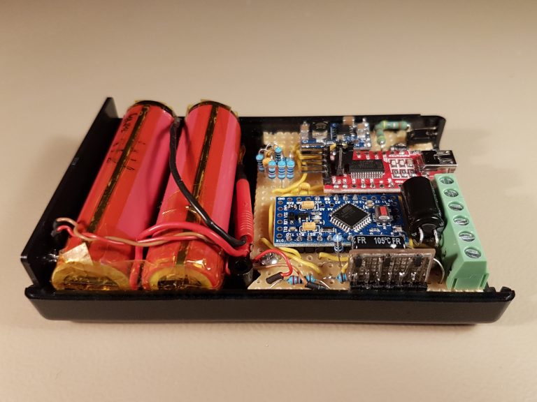 Build a Smart Raspberry Pi UPS on Arduino | μF