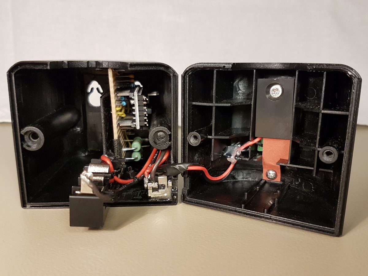 Build a Lithium-Ion Battery Charger on Arduino | μF