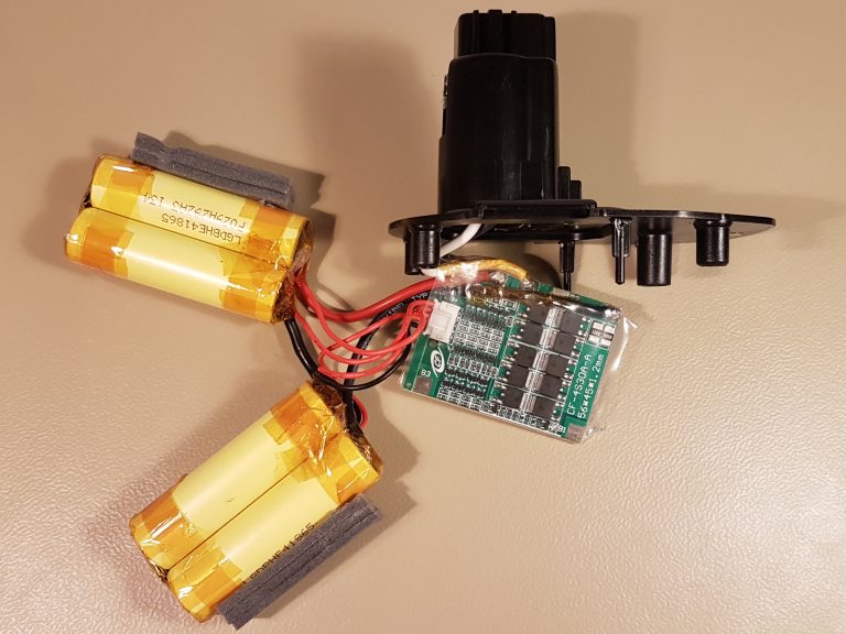 Build a Lithium-Ion Battery Charger on Arduino | μF